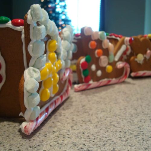 Christmas Gingerbread Sleds {How to}| Mel's Kitchen Cafe