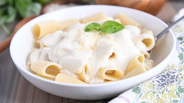 Homemade Classic Marinara Sauce | Mel's Kitchen Cafe