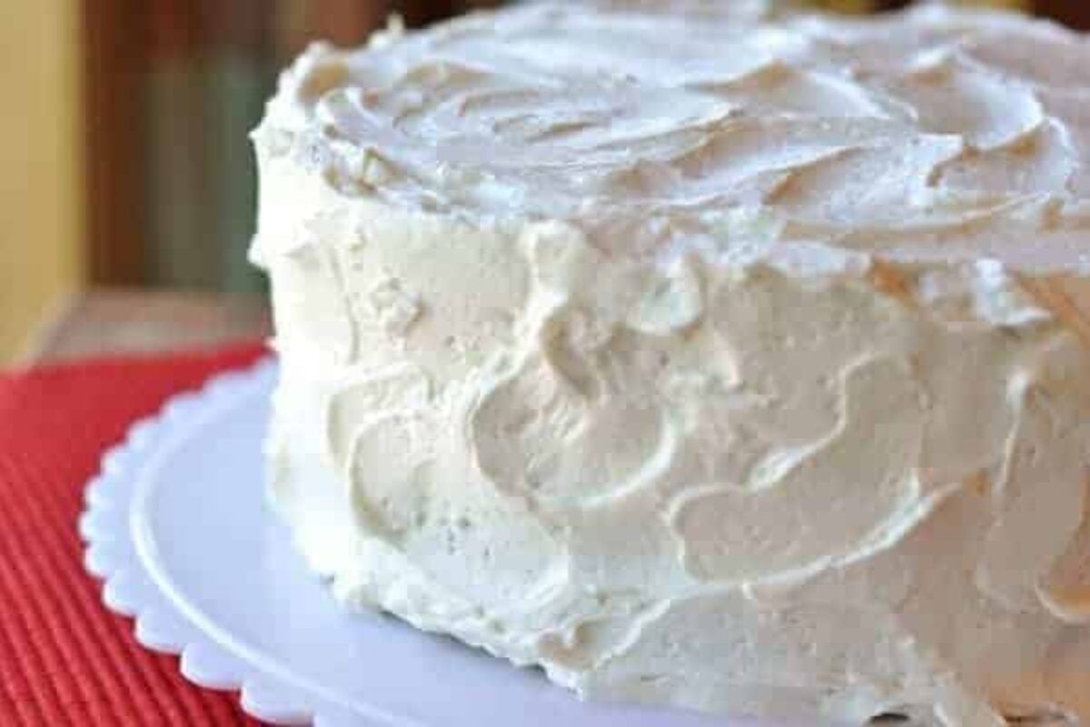 Best Vanilla Buttercream Frosting Recipe | Mel's Kitchen Cafe