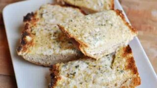 Easy Brazilian Cheese Bread {Pao de Queijo}