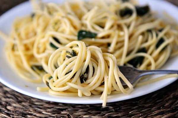 Light Lemon and Spinach Spaghetti | Mel's Kitchen Cafe