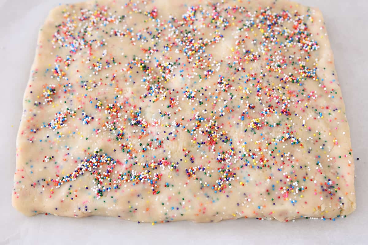 Quick and Easy Funfetti Shortbread Bites {Egg-free}