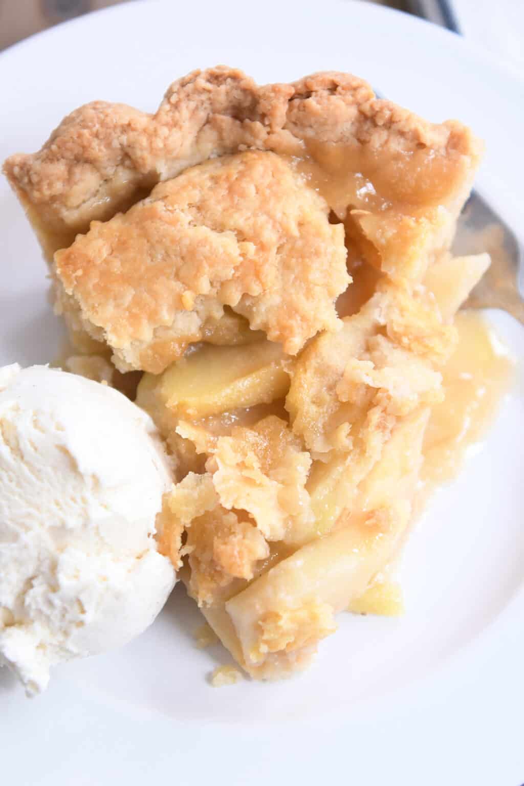The Best Classic Apple Pie - Mel's Kitchen Cafe