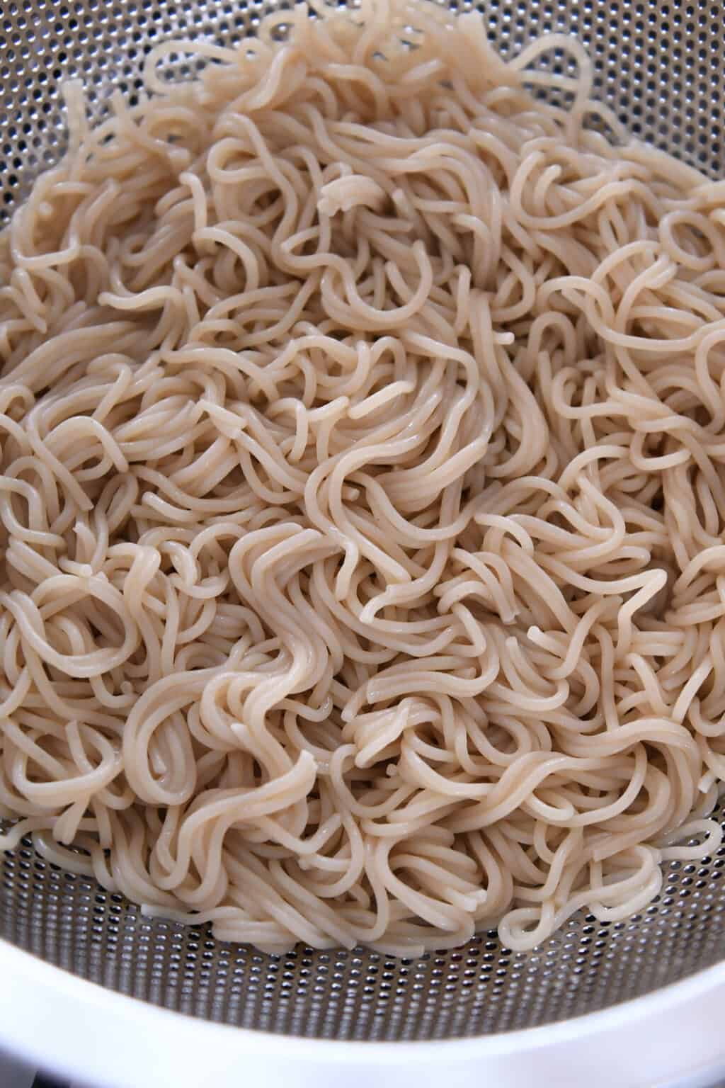 Easy Spicy Garlic Ramen Noodles - Mel's Kitchen Cafe