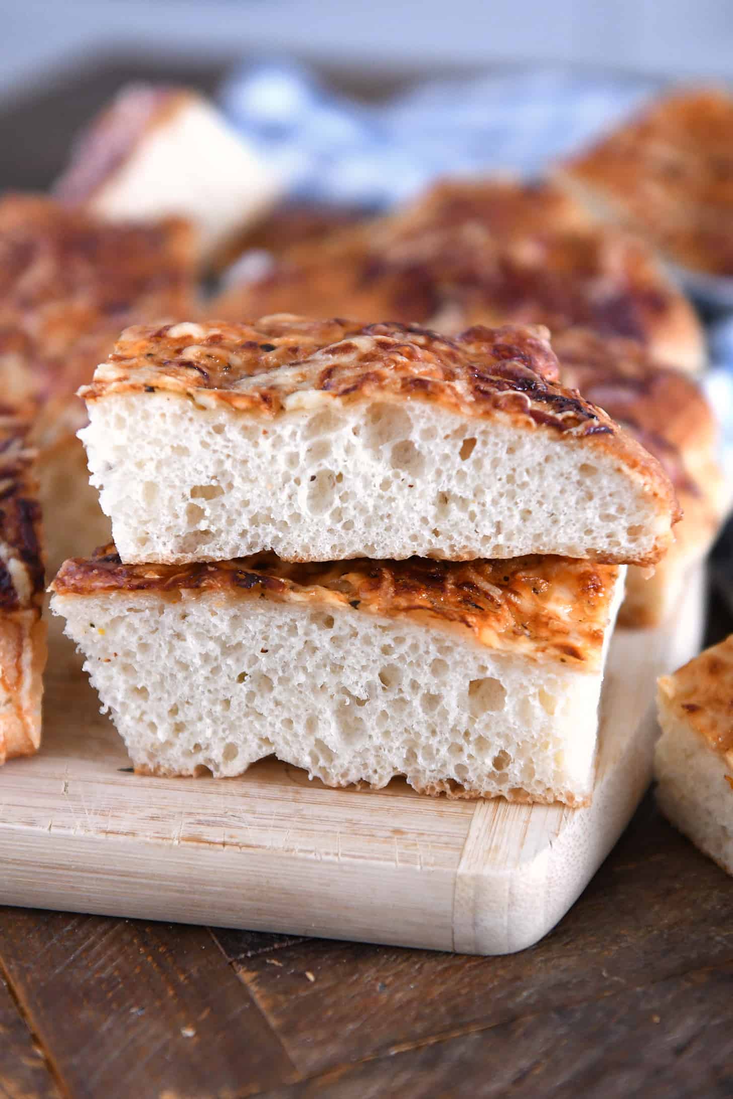 Easy Italian Cheese Bread - Mel's Kitchen Cafe - Healthify Me You