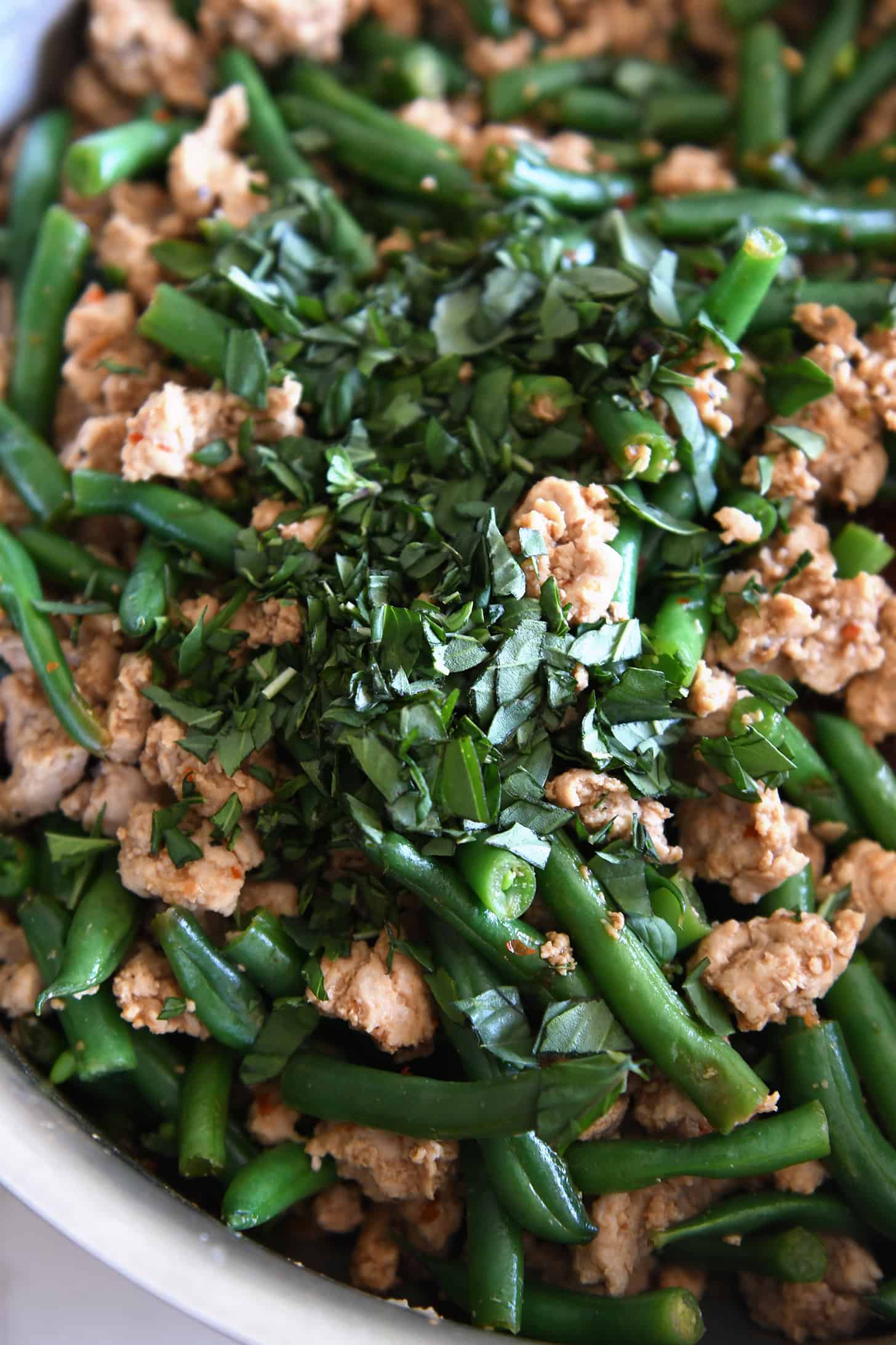 Thai-Style Ground Turkey and Green Beans {20-Minute Meal} - Mel's ...