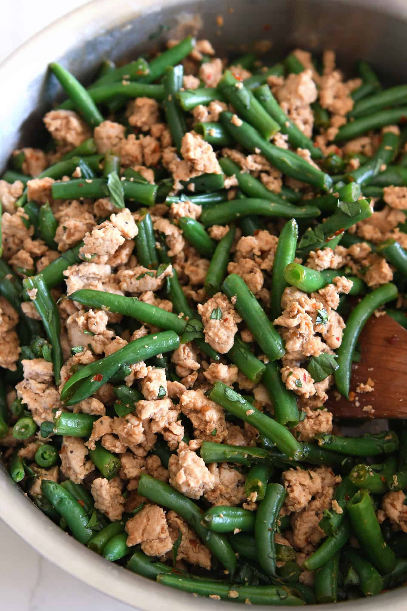 Thai-Style Ground Turkey and Green Beans {20-Minute Meal} - Mel's ...