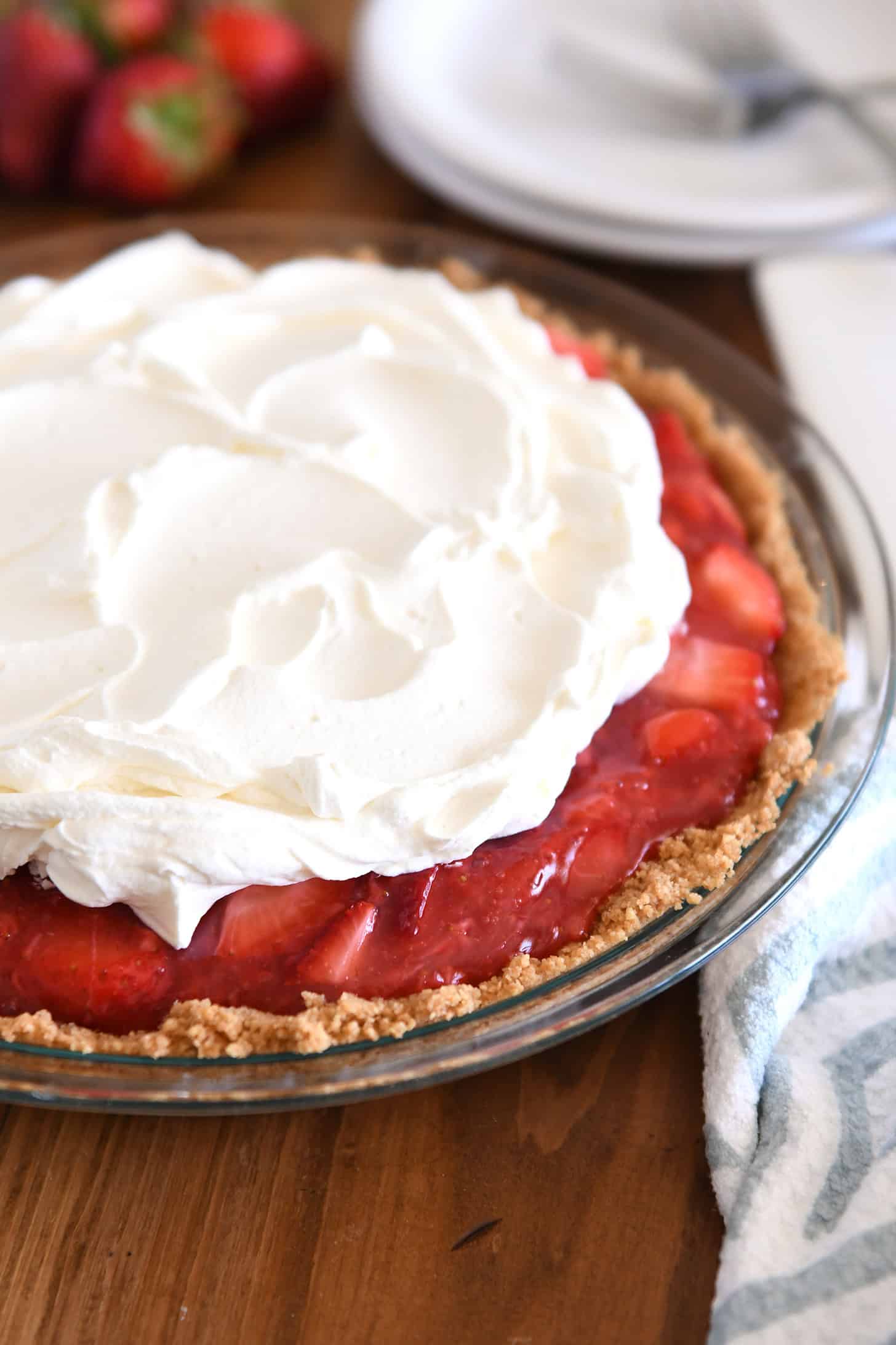 Fresh Strawberry Cream Pie - Mel's Kitchen Cafe