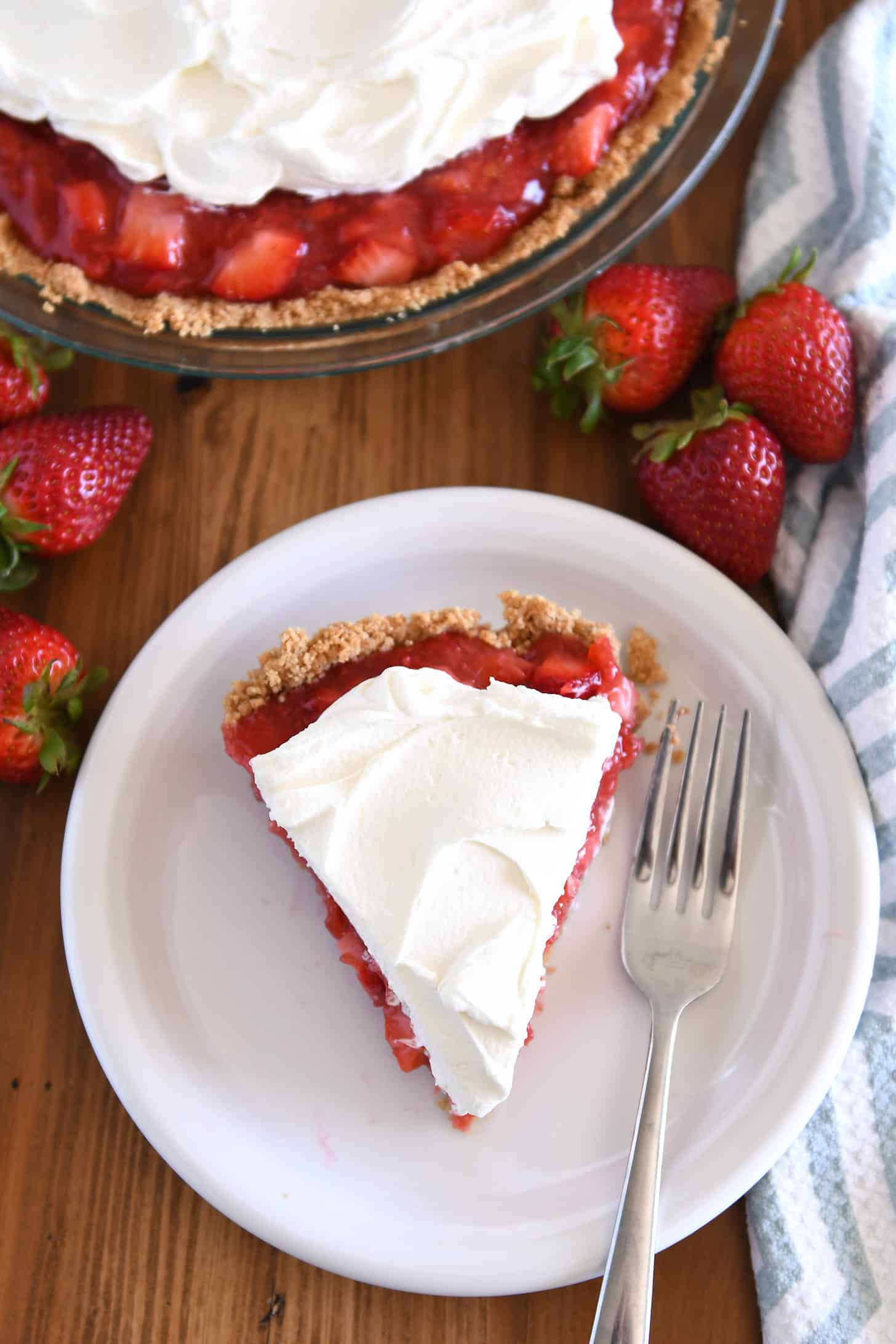 Fresh Strawberry Cream Pie - Mel's Kitchen Cafe