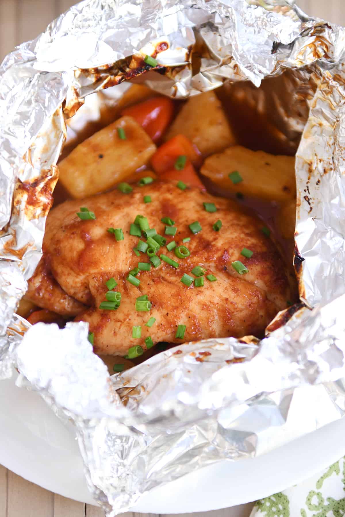 BBQ Hawaiian Chicken Foil Packets {Grill or Oven}