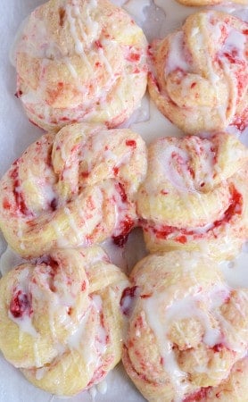 Overnight Strawberry Cream Cheese Sweet Rolls | Mel's Kitchen Cafe