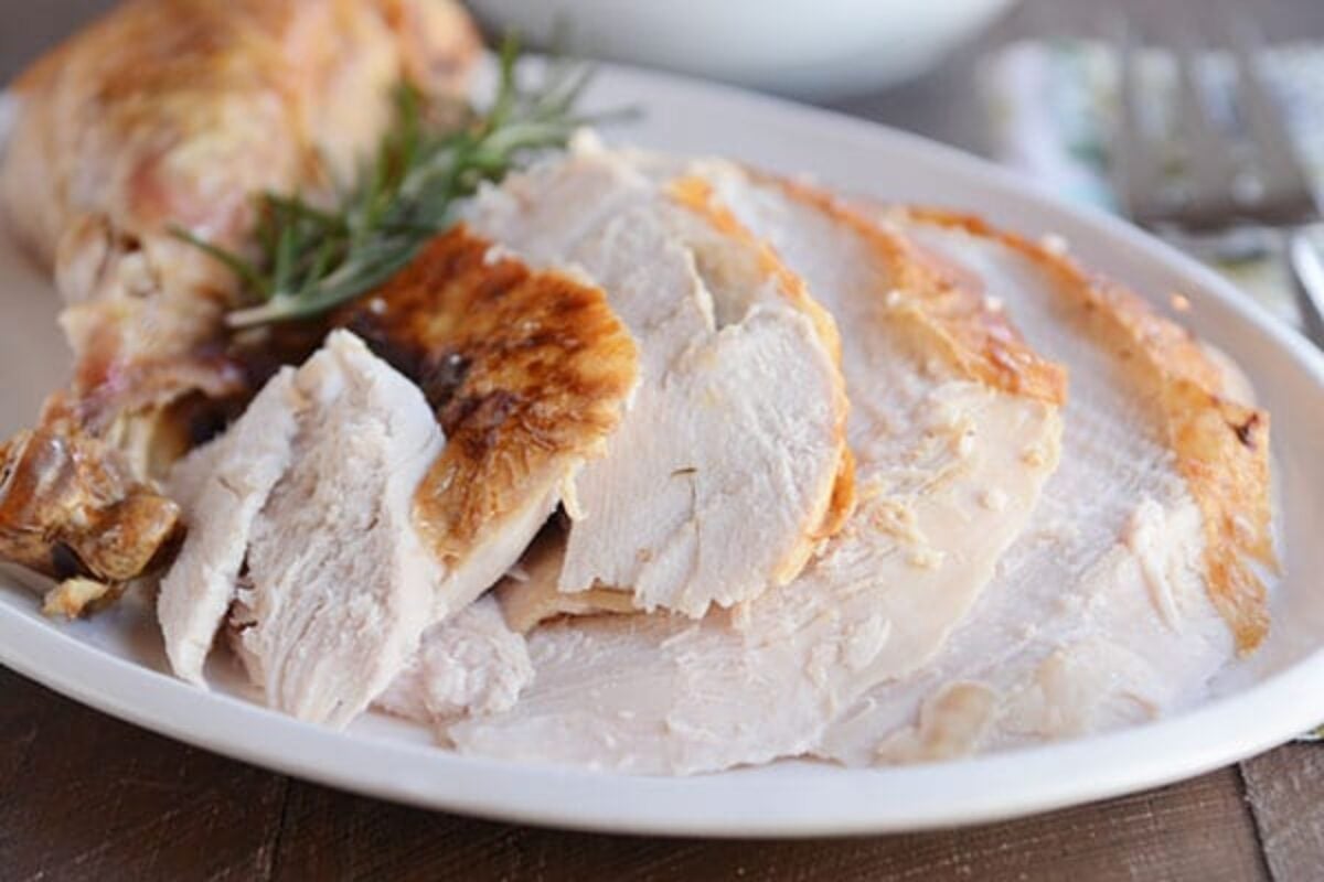 Simple Roasted Thanksgiving Turkey {Oven Bag Method}
