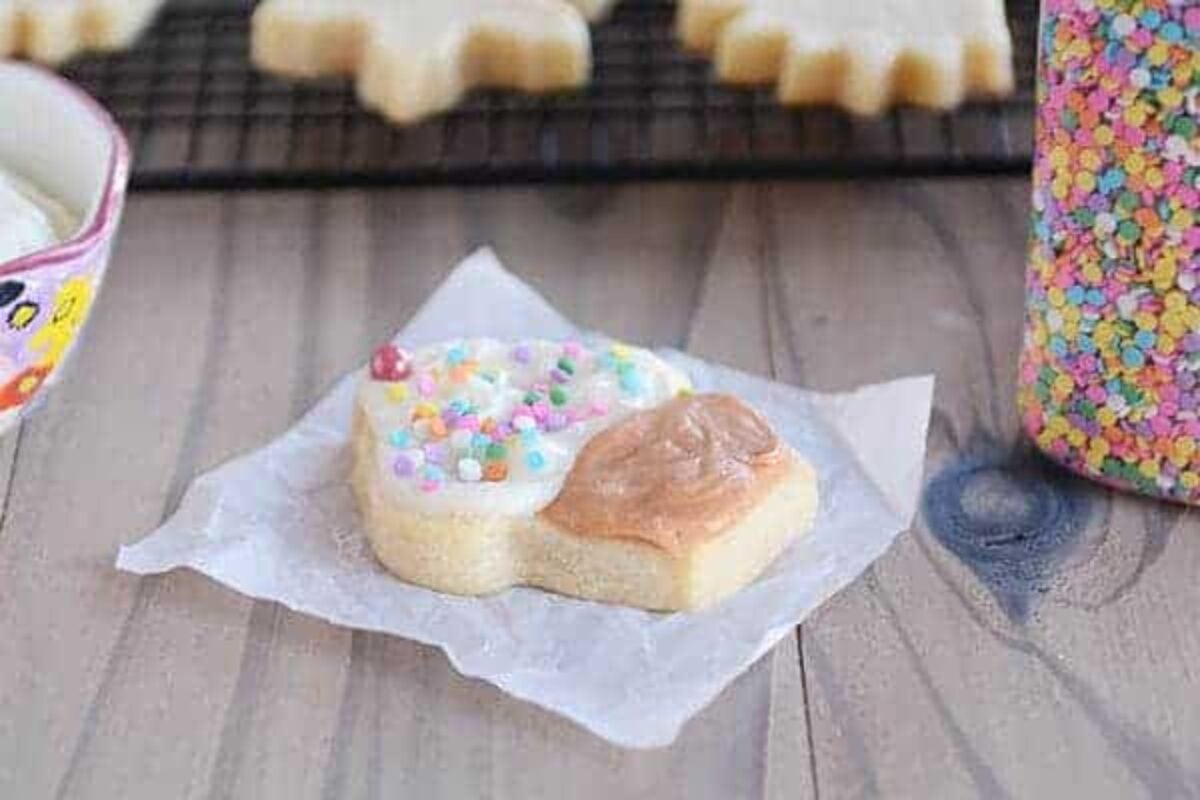 White Velvet Sugar Cookies Recipe | Mel's Kitchen Cafe